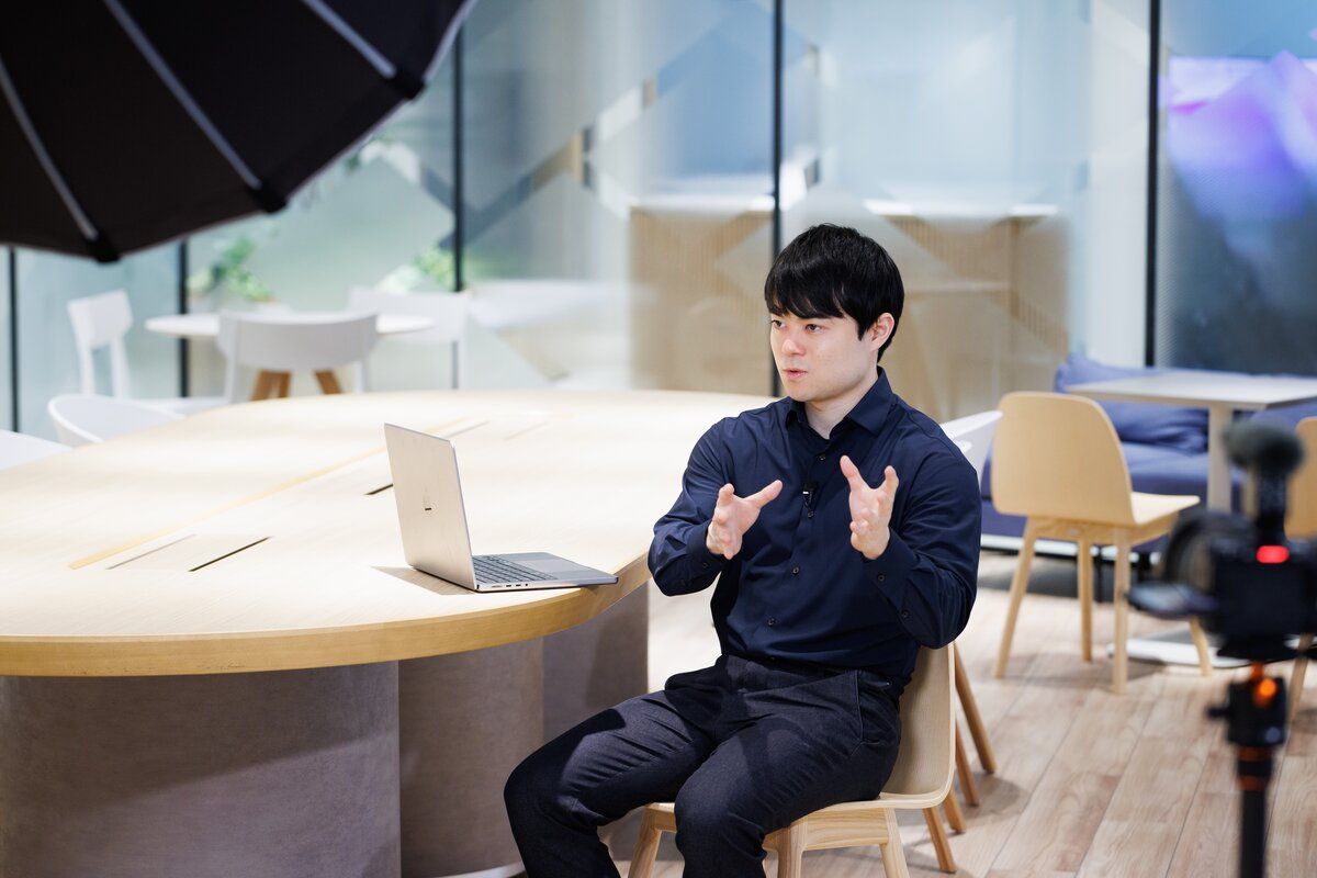 行動の積み重ねが変革を生む。LayerX・中村龍矢が掲げる“飛び石理論” | YOUTRUST Studio