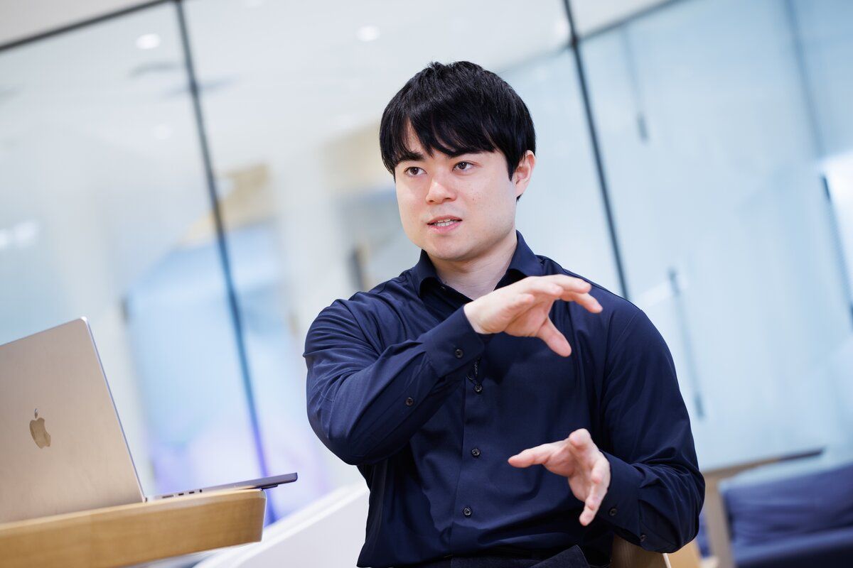 行動の積み重ねが変革を生む。LayerX・中村龍矢が掲げる“飛び石理論” | YOUTRUST Studio