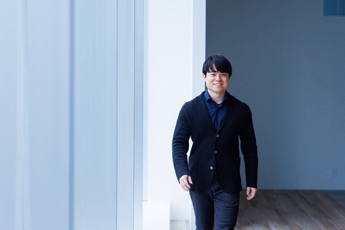 行動の積み重ねが変革を生む。LayerX・中村龍矢が掲げる“飛び石理論” | YOUTRUST Studio