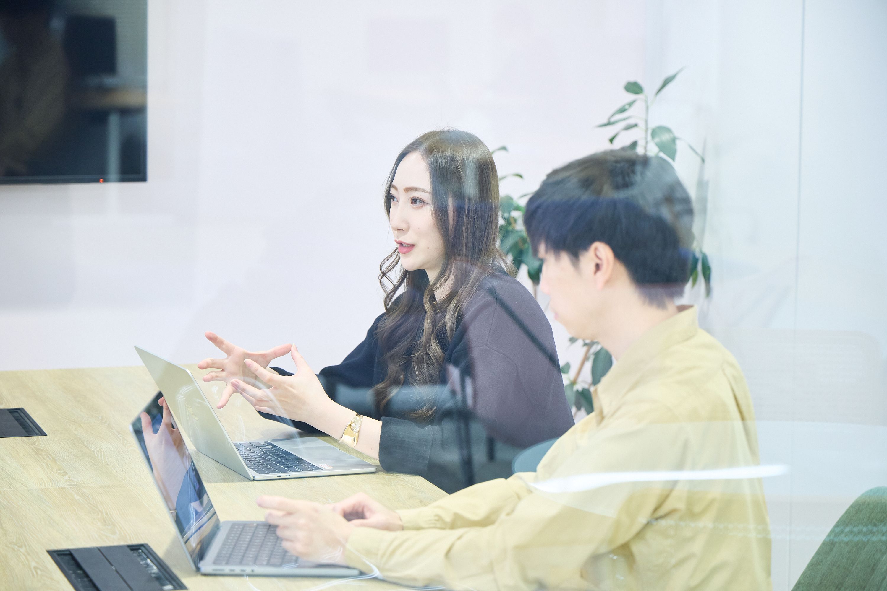 美容医療市場の“情報不足”に挑む。ユーザーファーストで進化するトリビューの軌跡 | YOUTRUST Studio