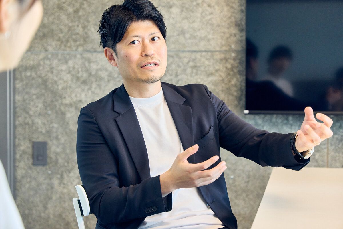 “暗黙知”にイノベーションを。Qastの最新機能「AIナレッジインタビュー」を最速でお試し！ | YOUTRUST Studio